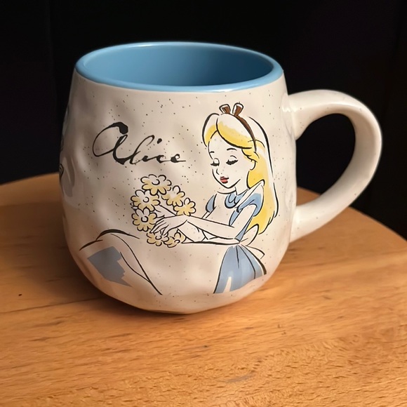 Dining | Disneys Alice In Wonderland Mug | Poshmark